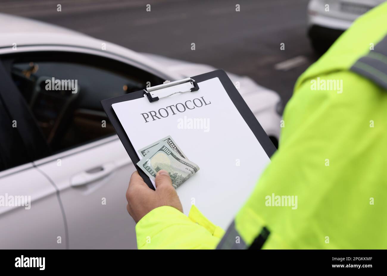 Inspector clipboard outdoors hi-res stock photography and images - Alamy