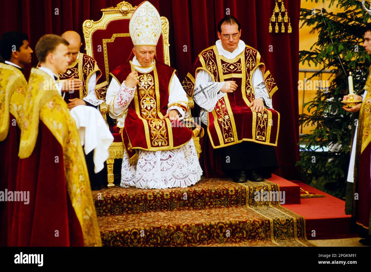 La fraternite sacerdotale saint pie x hi-res stock photography and ...