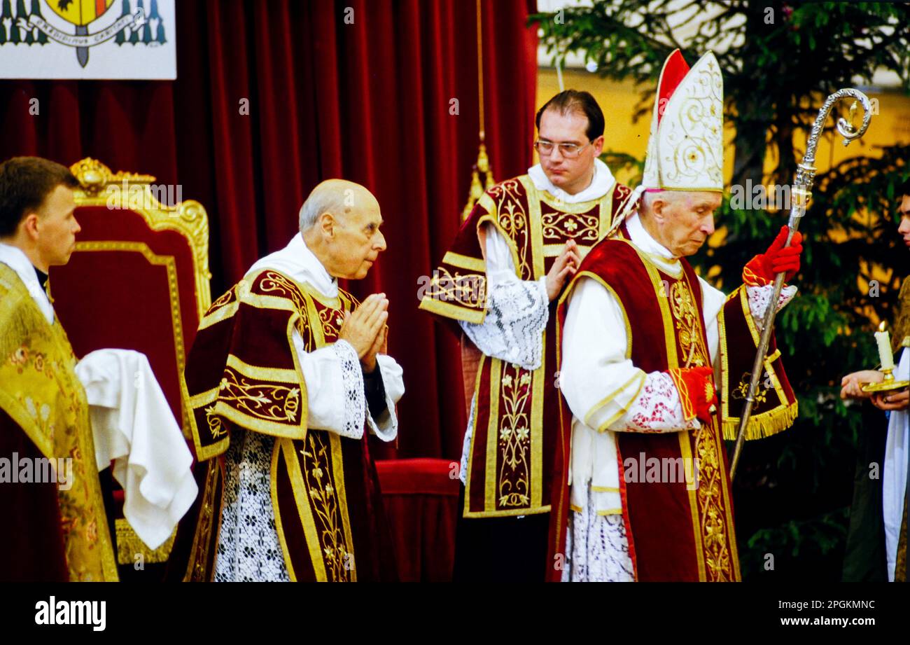 La fraternite sacerdotale saint pie x hi-res stock photography and ...
