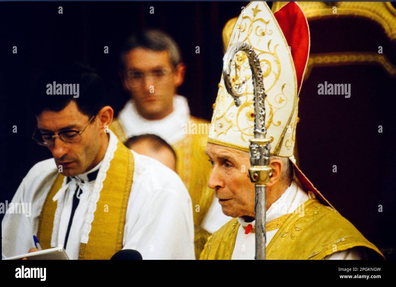 La fraternite sacerdotale saint pie x hi-res stock photography and ...