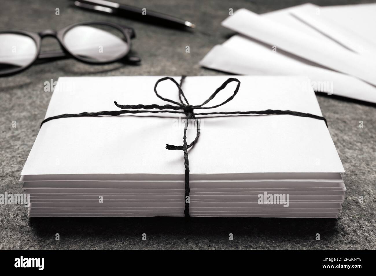 Pile of letters string hi-res stock photography and images - Alamy