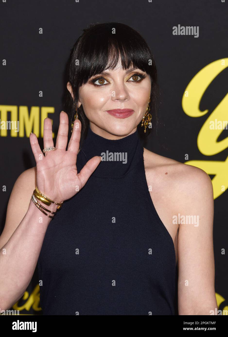 Christina Ricci arriving to Showtime's "Yellowjackets" Season 2 World ...