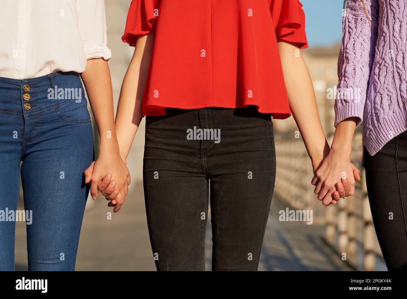 Group of casual young girls. Woman's friendship Stock Photo - Alamy