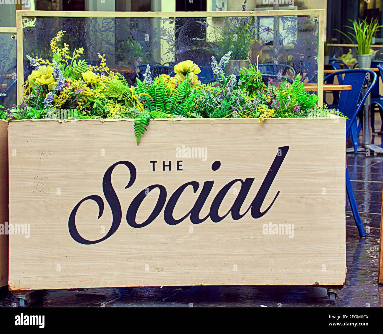 27 royal exchange square hi-res stock photography and images - Alamy