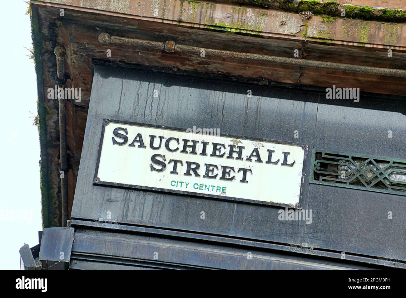 sauchiehall street sign Glasgow, Scotland, UK Stock Photo - Alamy