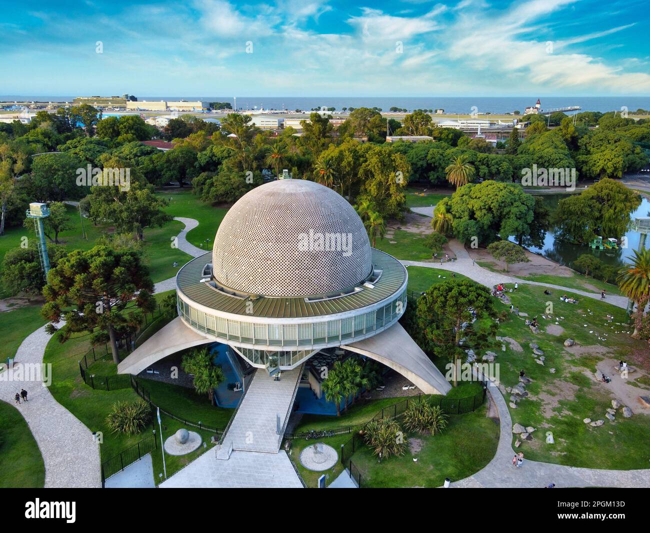 Planetarium of Buenos Aires with the Rio de la Plata in the background ...
