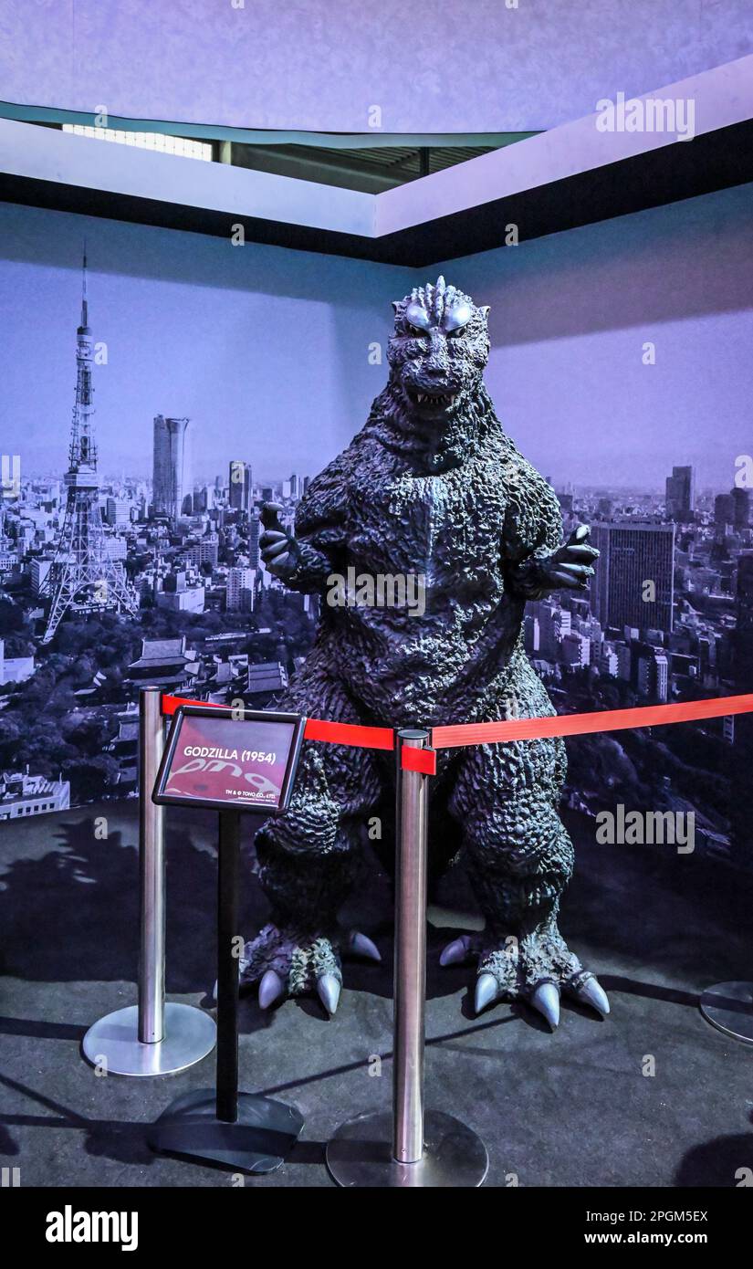 Life size godzilla hi-res stock photography and images - Alamy