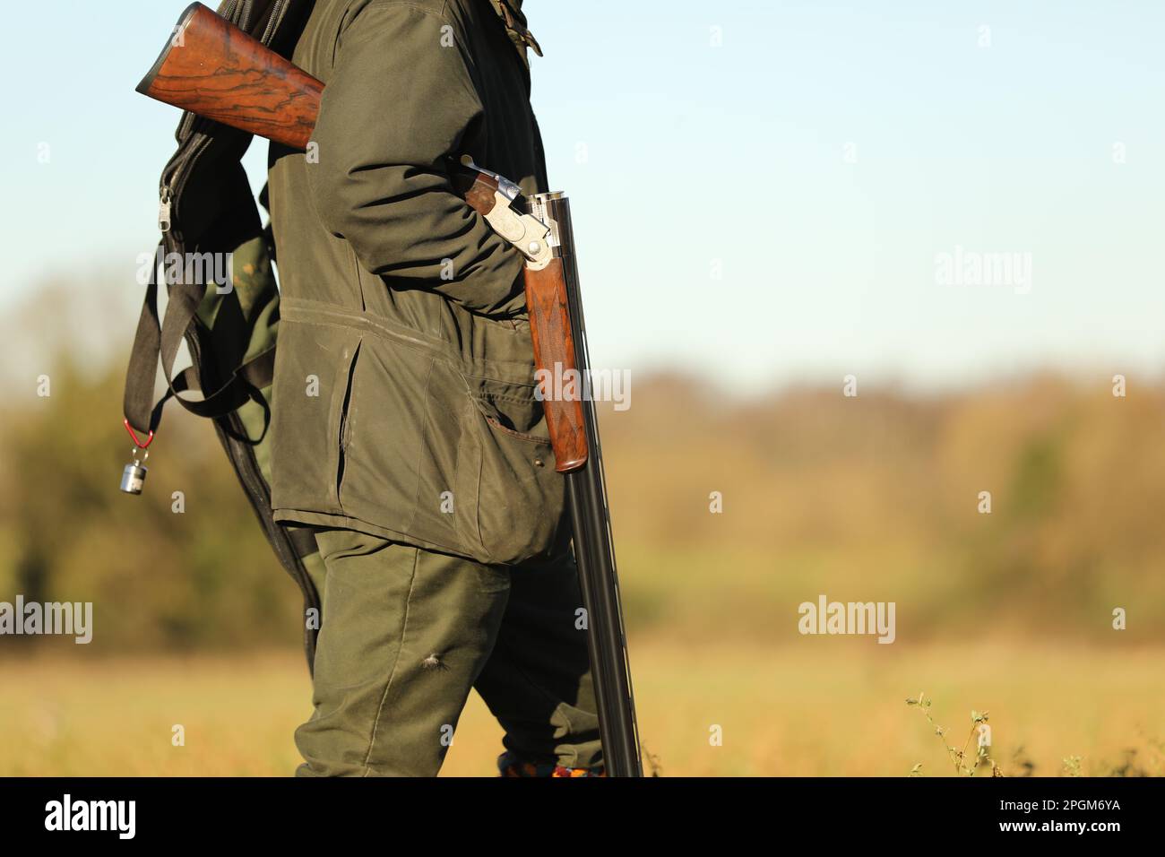 Country man shot gun hi-res stock photography and images - Alamy
