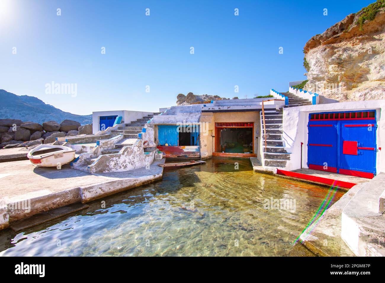 Scenic Mandrakia village (traditional Greek village by the sea, the ...