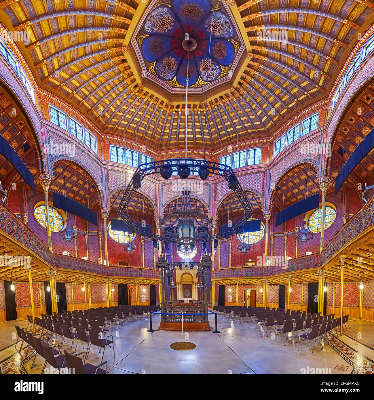 BUDAPEST, HUNGARY - FEB 22, 2022: The richly decorated hall of Rumbach ...