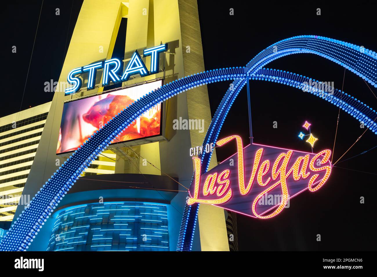 A close-up picture of the STRAT Hotel, Casino and SkyPod and Las Vegas ...