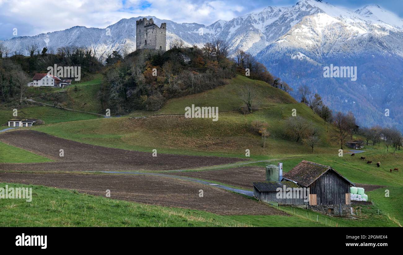 Landscape view of Castle ruin Wartau Stock Photo - Alamy