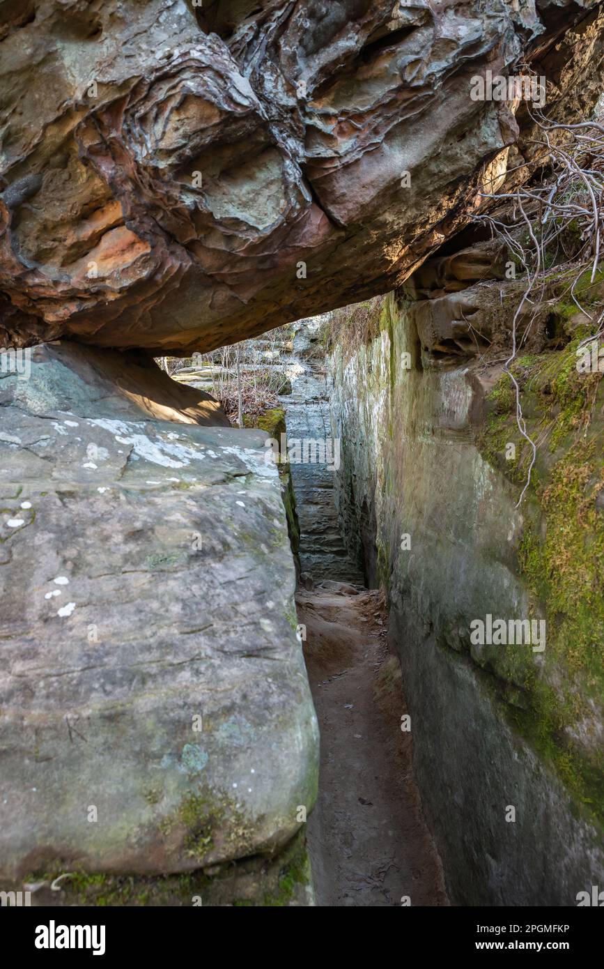 Nature trail through sandstone bluffs at Giant City State Park ...