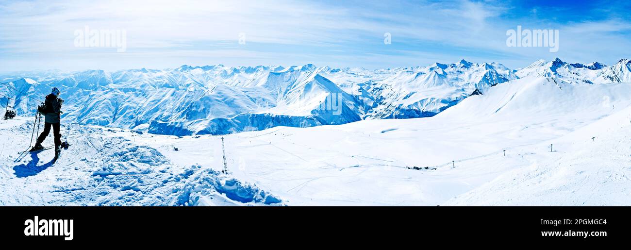 Gudauri slopes hi-res stock photography and images - Alamy
