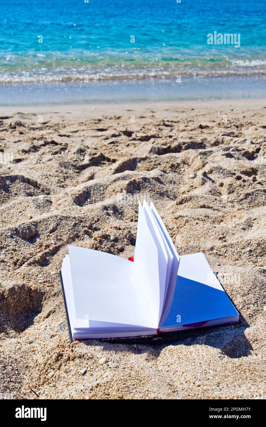 Binding sand hi-res stock photography and images - Alamy