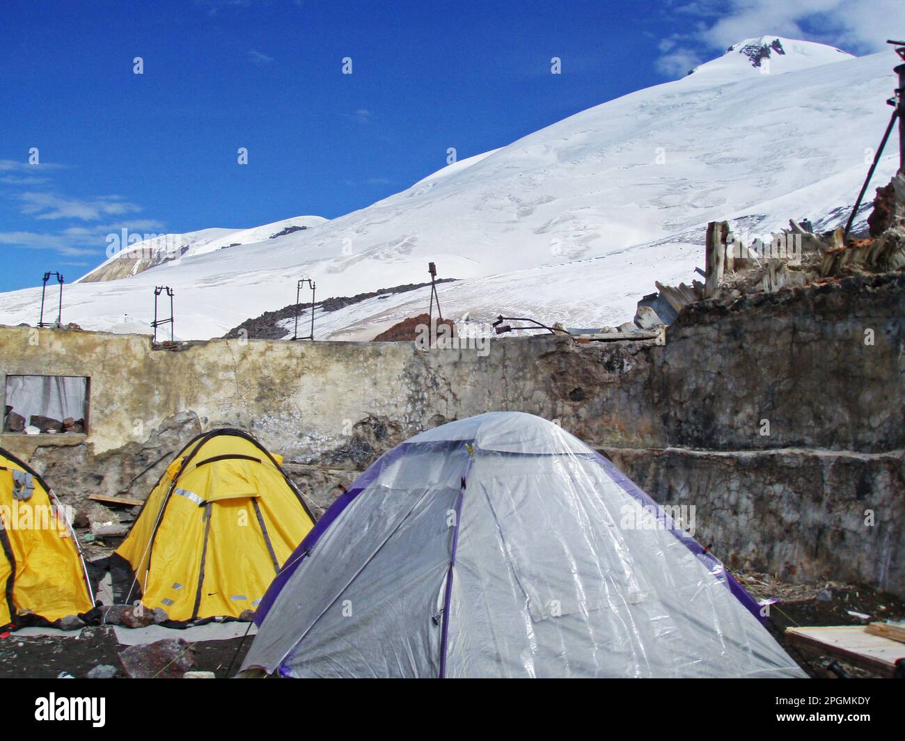 Europe's highest peak hi-res stock photography and images - Alamy