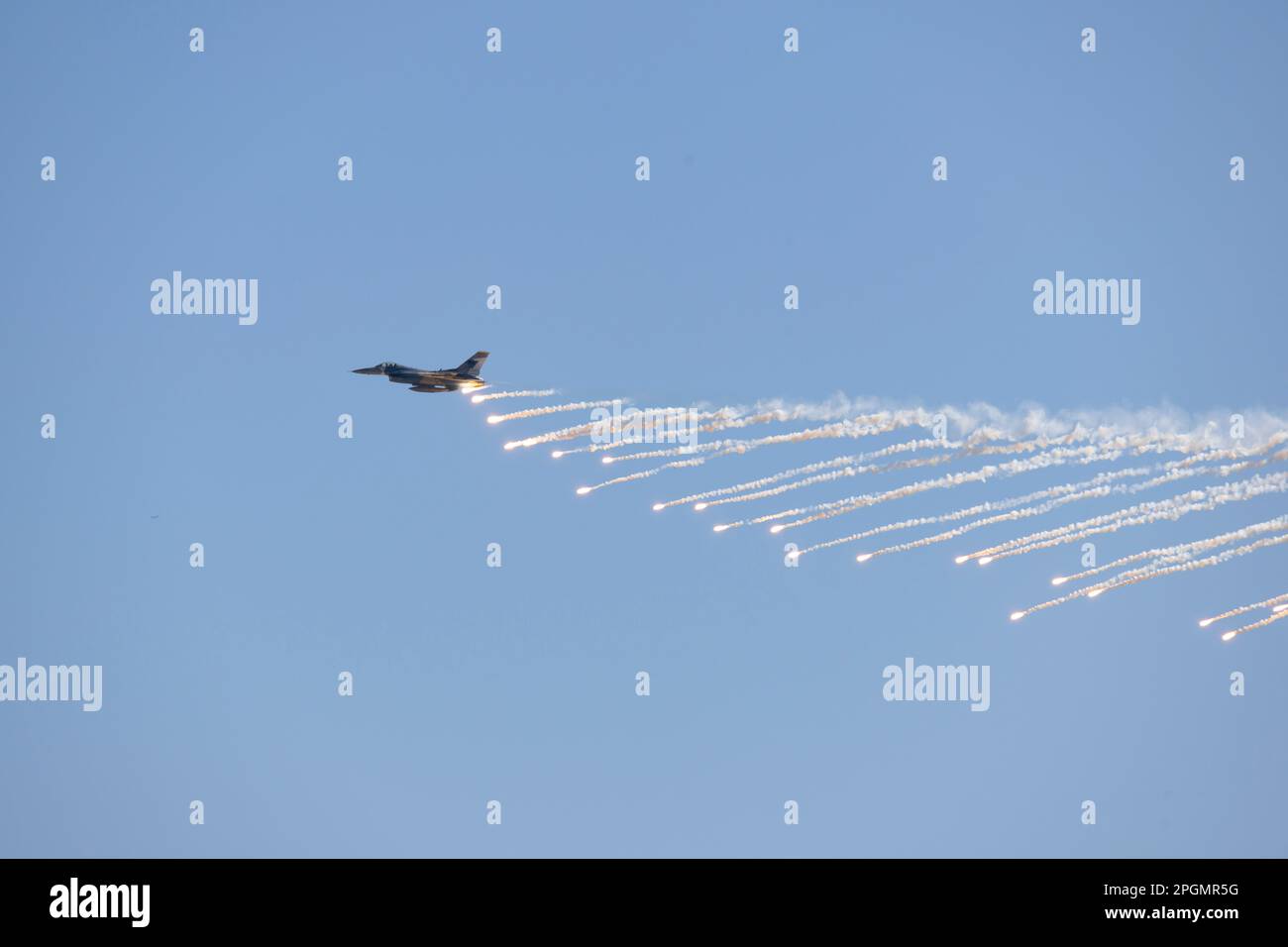 Las Vegas, NV - November 6, 2022: F-16 Fighter Jet Drops Flares During ...