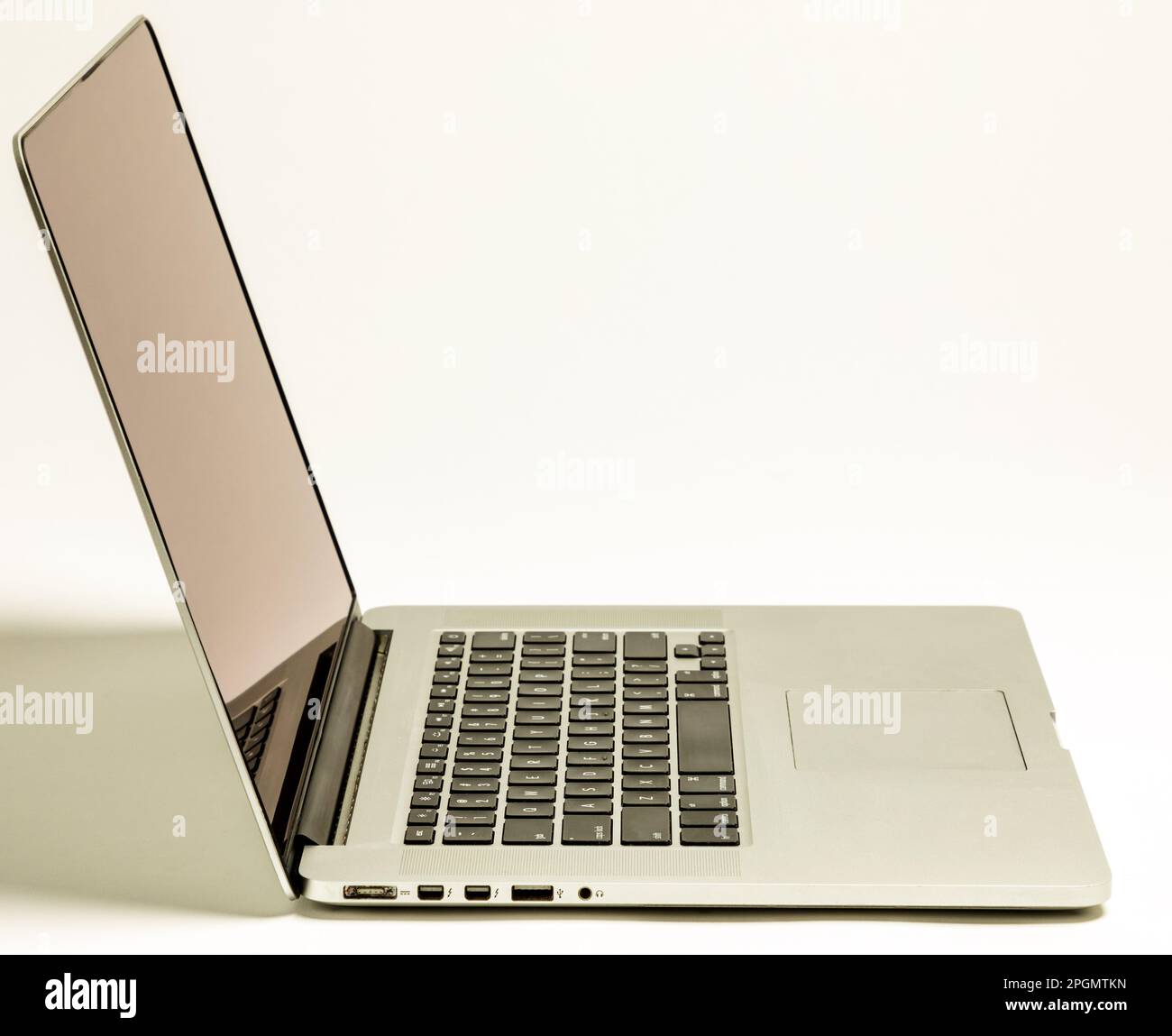 Silver apple hi-res stock photography and images - Alamy