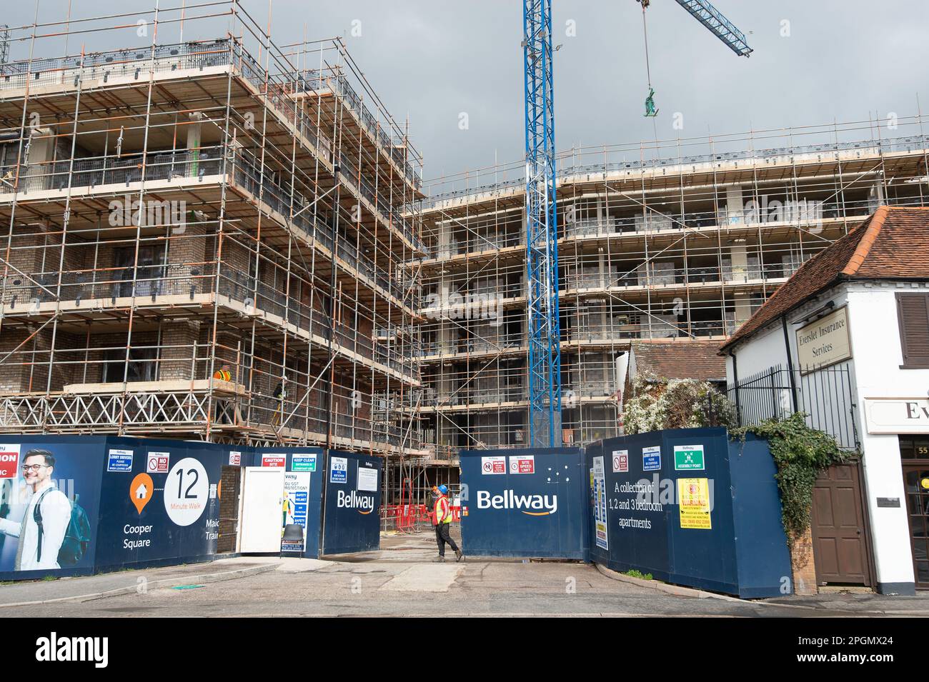 Maidenhead, Berkshire, UK. 23rd March, 2023. The Bellway Homes Copper Square under construction ...