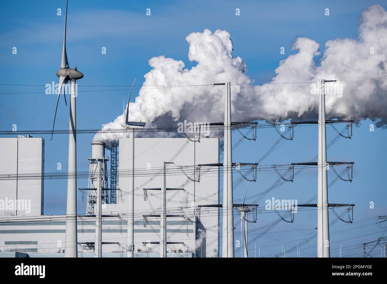 Rwe coal fired power plant eemshavencentrale hi-res stock photography ...