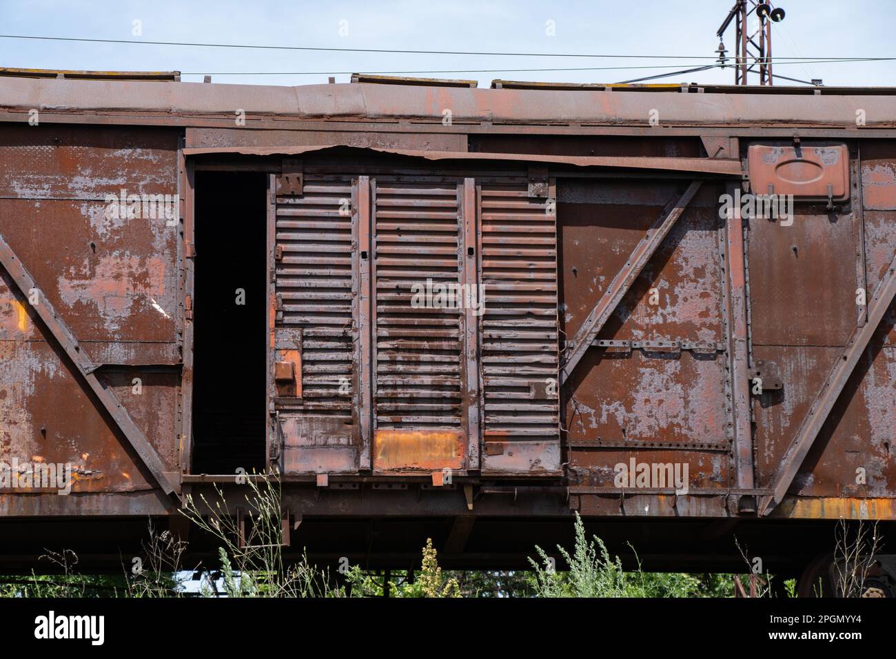 Rail and road freight hi-res stock photography and images - Alamy