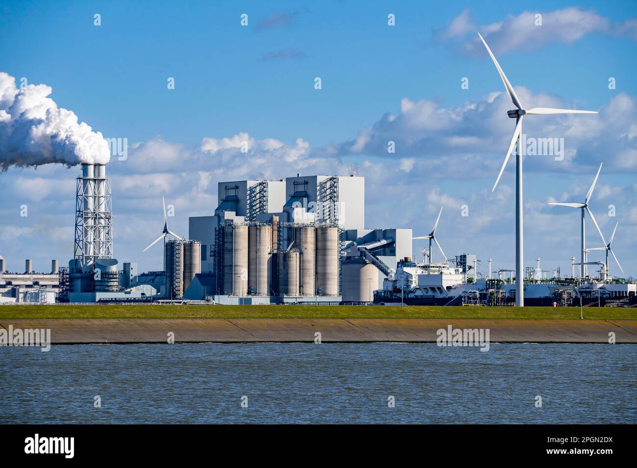 Eemshaven coal-fired power plant, Eemshavencentrale, in the seaport of ...