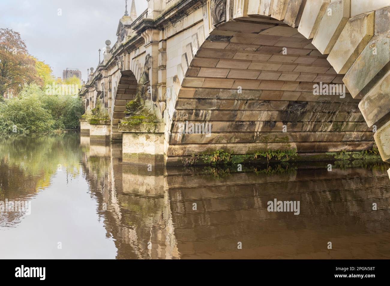 archway of the English bridge Shrewsbury Stock Photo - Alamy