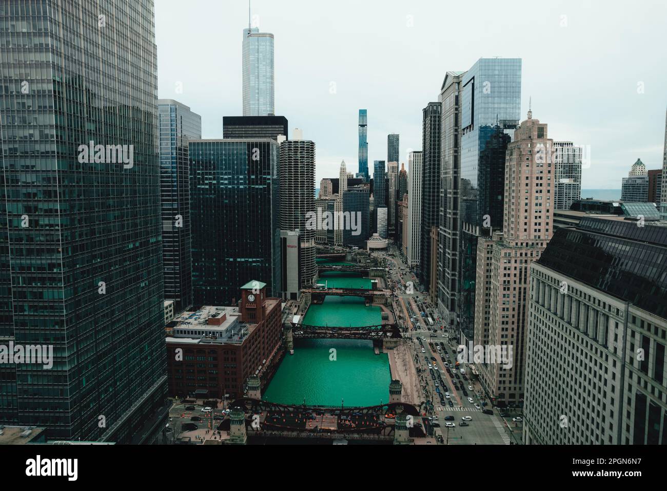A stunning aerial view of the Chicago cityscape with glistening Chicago ...