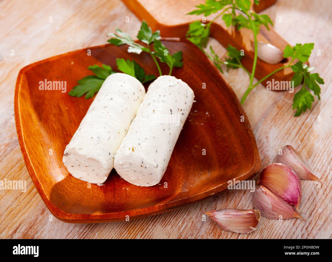 Soft cheese goat log hi-res stock photography and images - Alamy