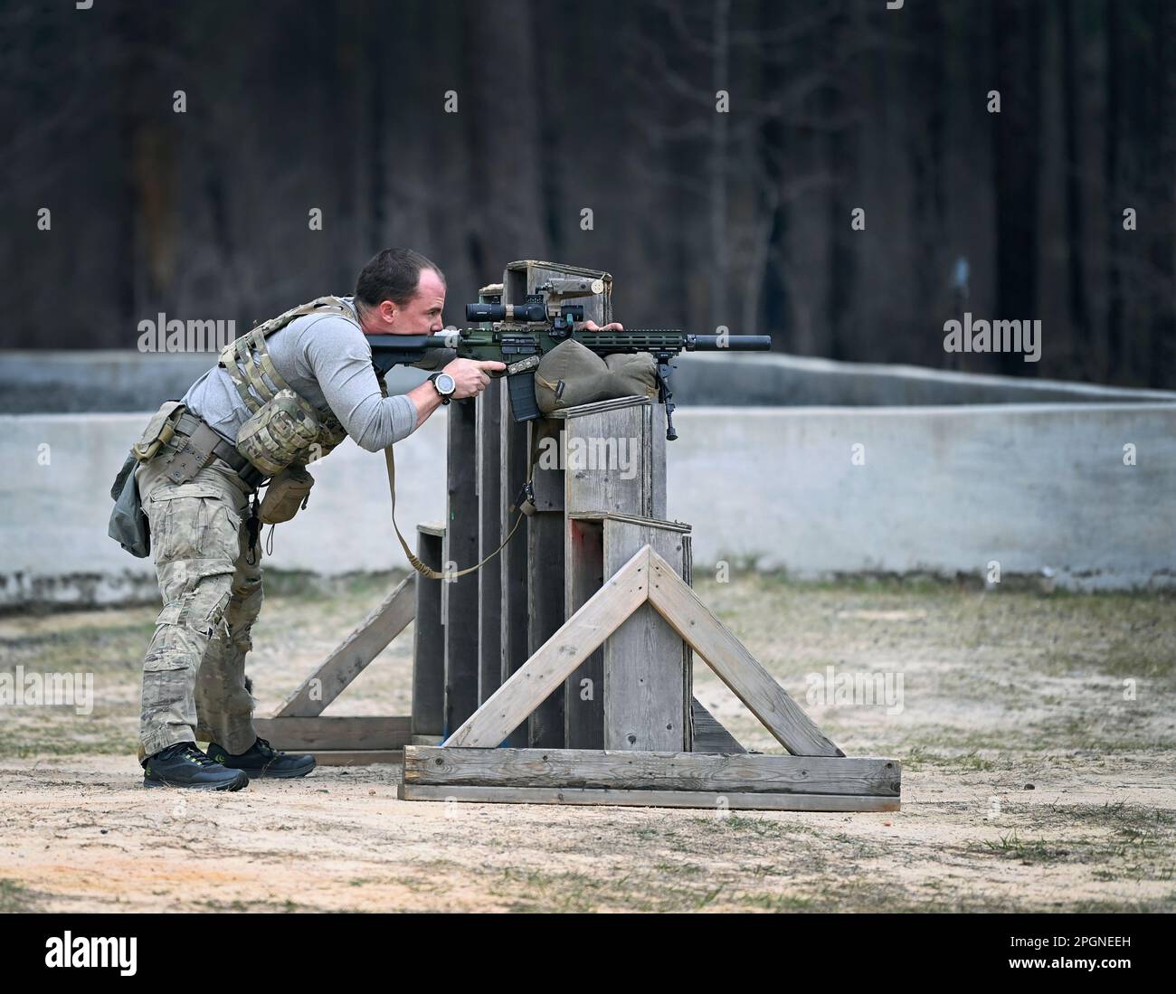 A competitor in the United States Army Special Operations Command ...