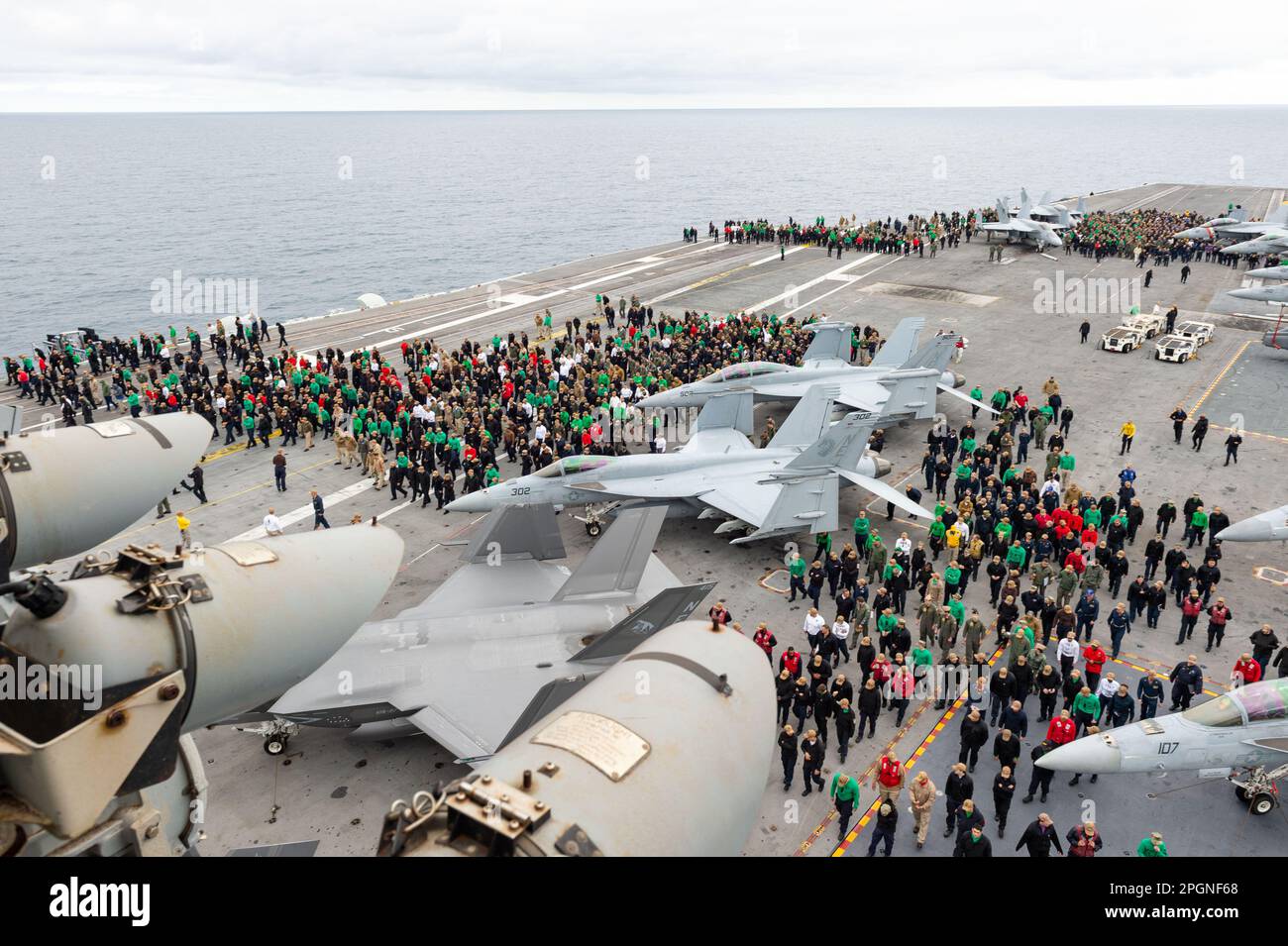Cvn 20 hi-res stock photography and images - Alamy