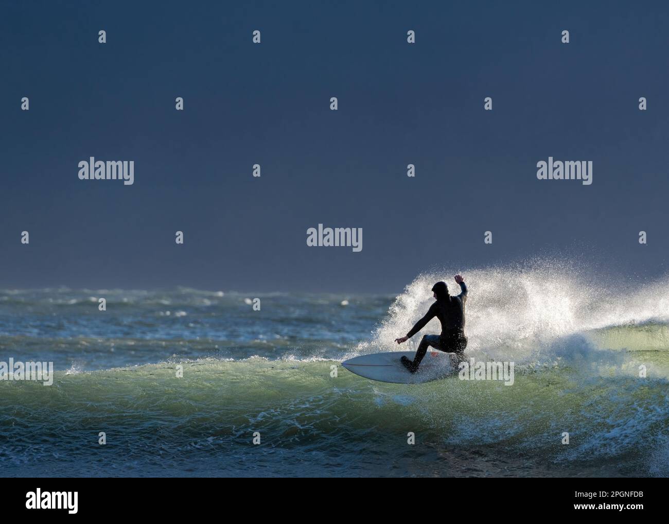 Surfboard waves hi-res stock photography and images - Alamy