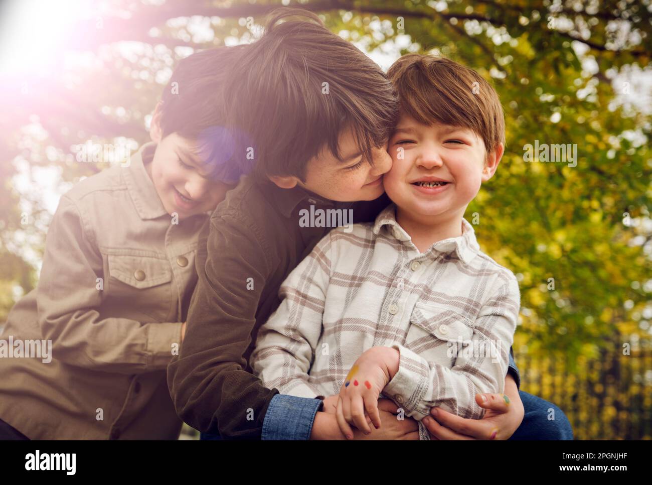 Kissing brother hi-res stock photography and images - Alamy