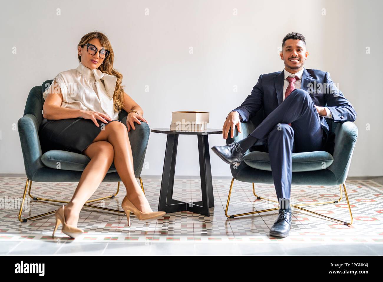 Mature colleagues business partners hi-res stock photography and images ...