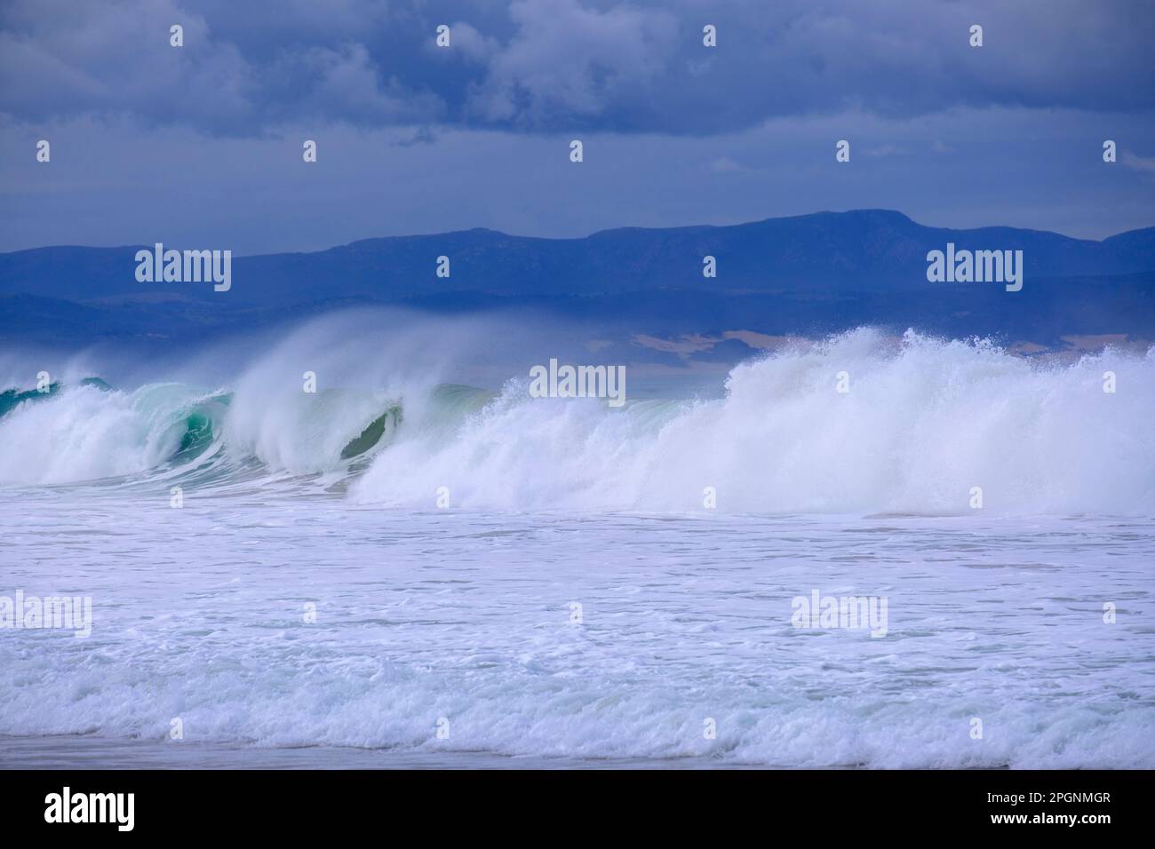 South Africa, Eastern Cape, Ocean waves splashing at Jeffreys Bay Stock ...