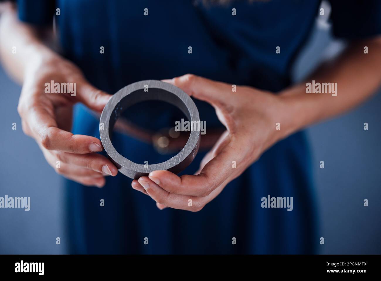 Circular hands hi-res stock photography and images - Alamy