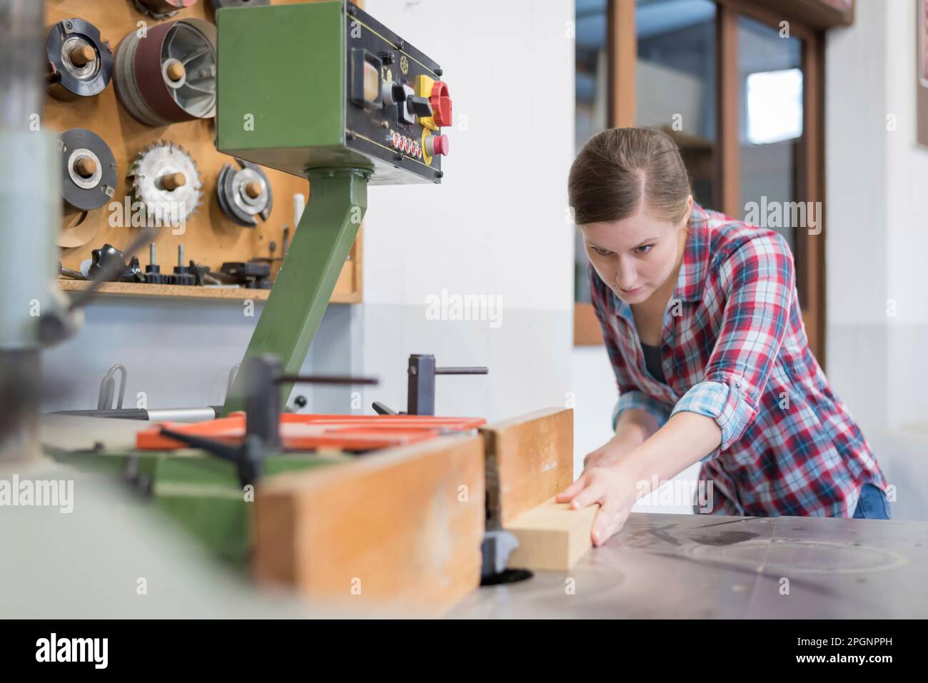 Wood cutting machine hi-res stock photography and images - Alamy