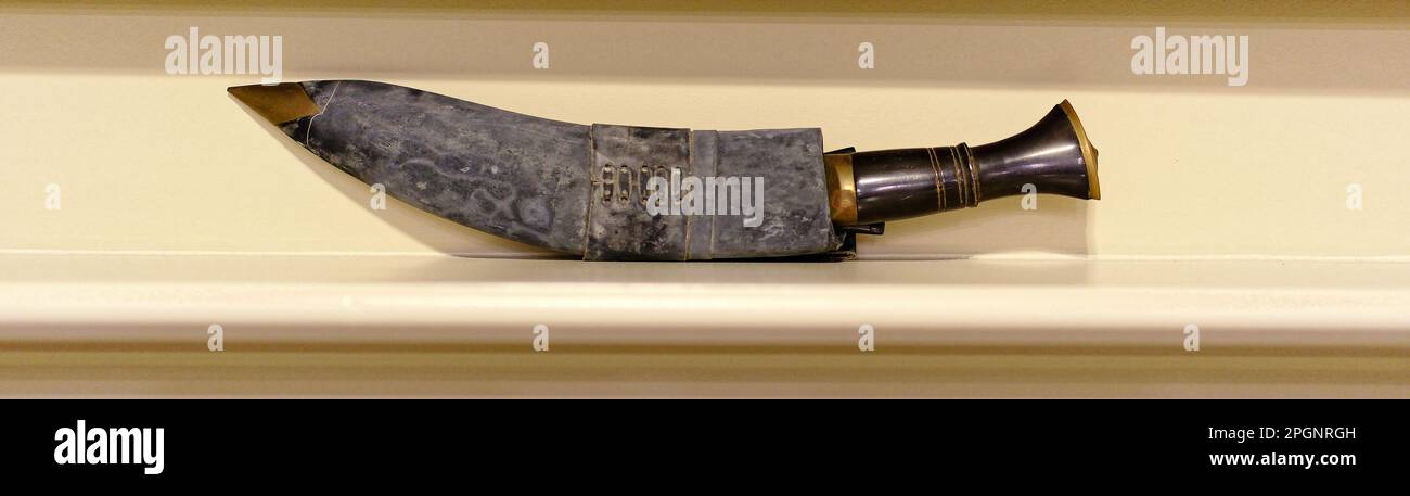 Recurve sword hi-res stock photography and images - Alamy