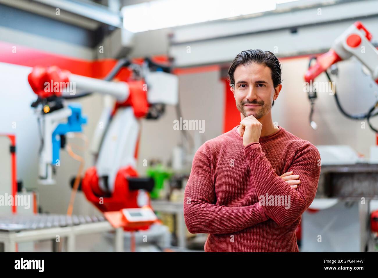 Smiling technician hi-res stock photography and images - Alamy
