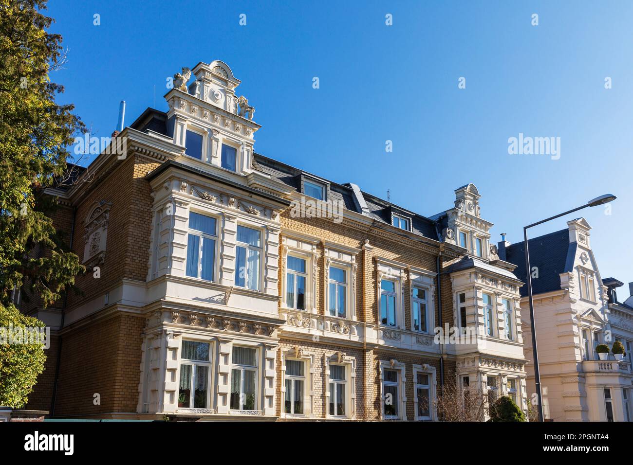 Germany, North Rhine Westphalia, Cologne, Row of historic Wilhelminian ...