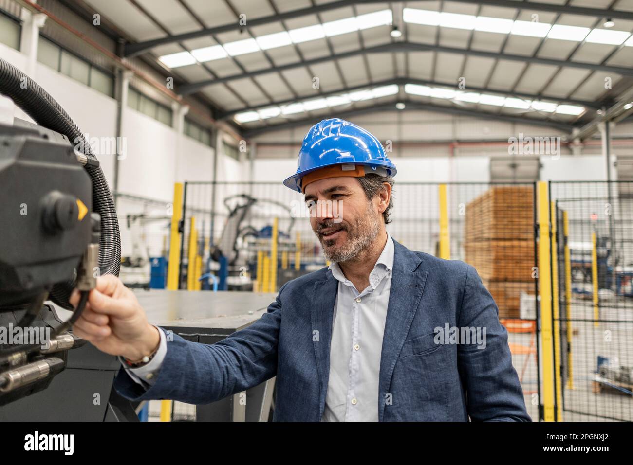 Checking machine parts hi-res stock photography and images - Alamy