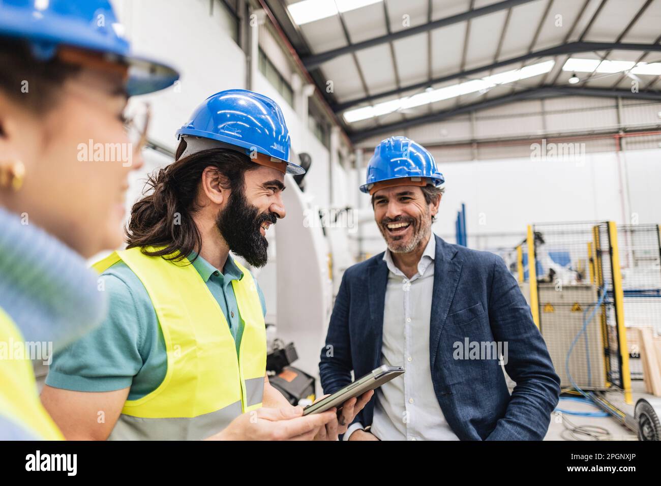 Engineer colleagues hi-res stock photography and images - Alamy