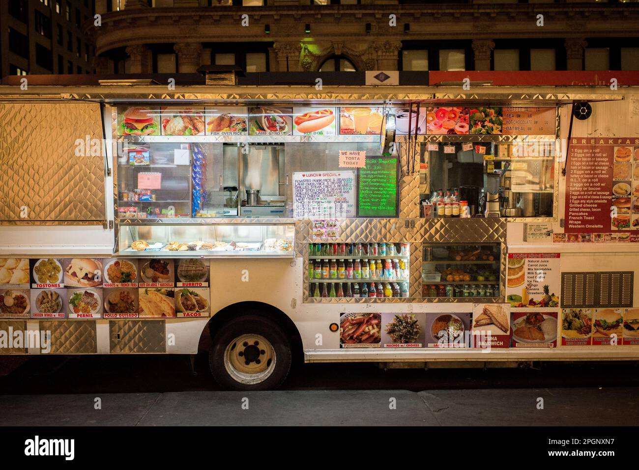 Food truck at night in urban city Stock Photo - Alamy