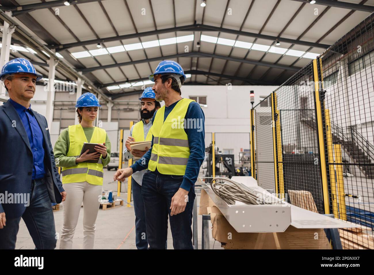 Engineer colleagues hi-res stock photography and images - Alamy