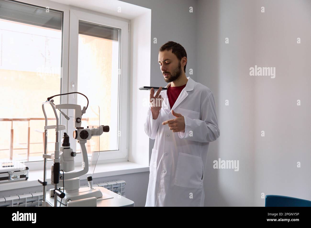 Mobile eye clinic hi-res stock photography and images - Alamy