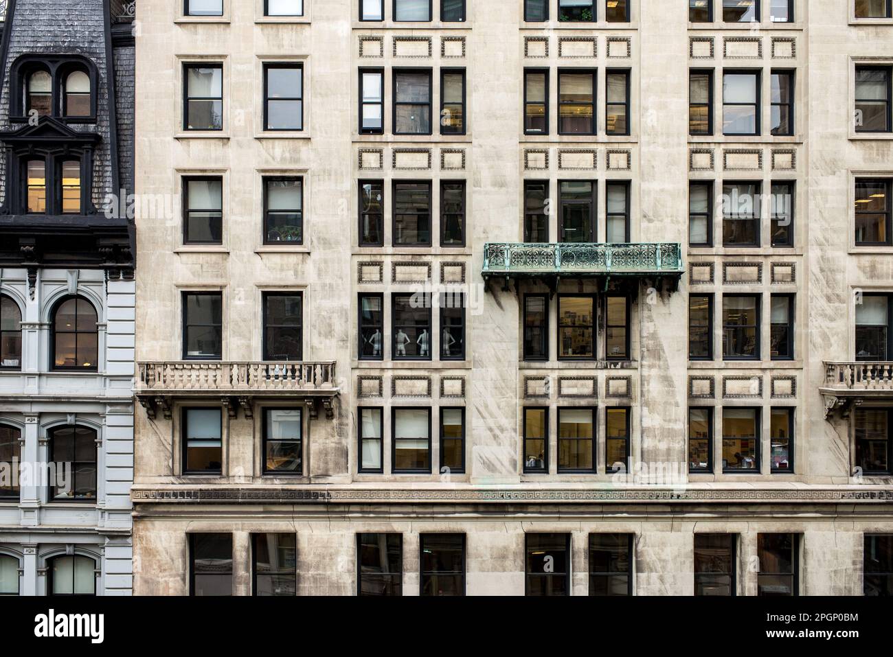 New York City office building exterior straight on Stock Photo - Alamy