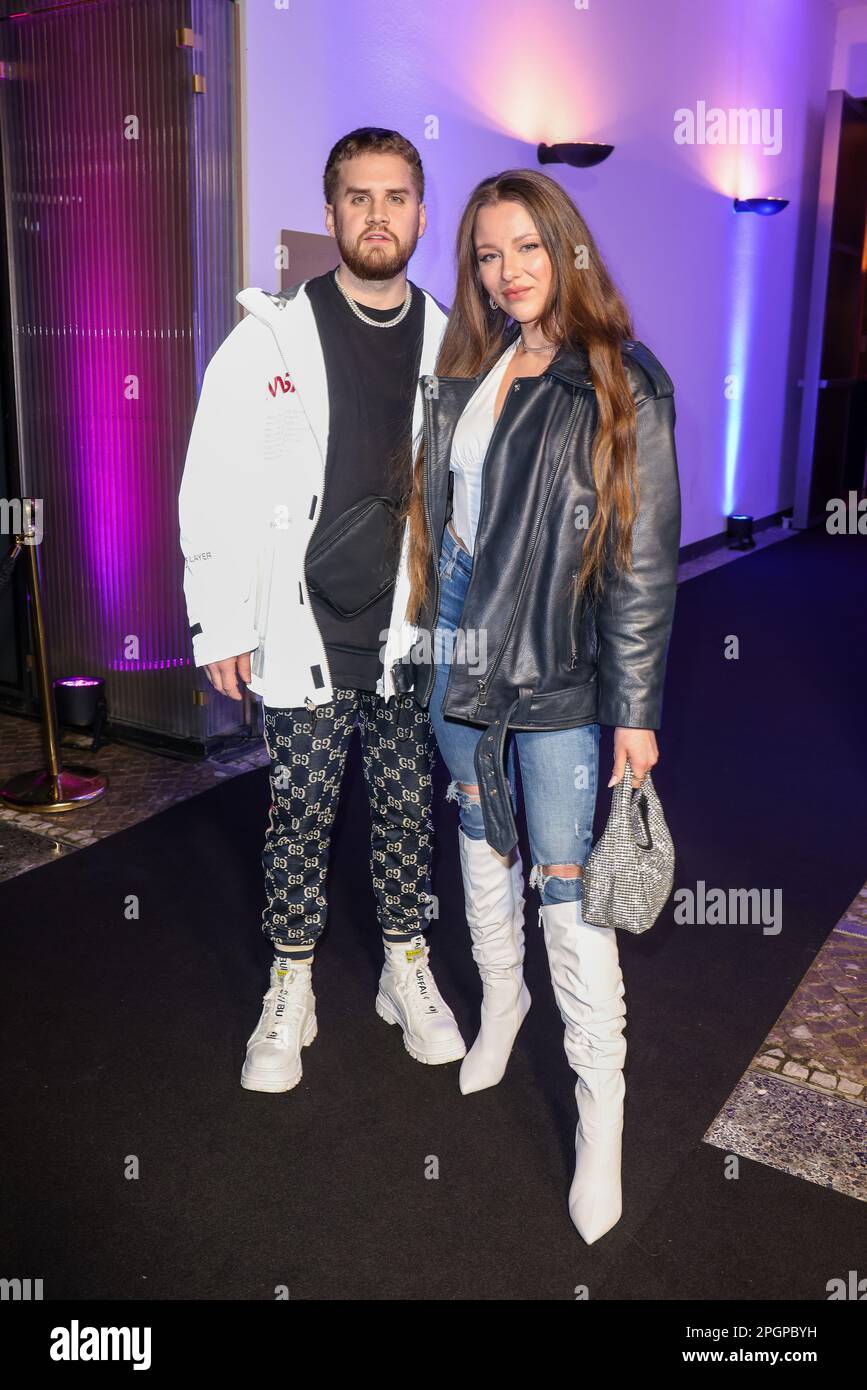 Berlin, Germany. 23rd Mar, 2023. Joelina Drews and partner Adrian Louis ...