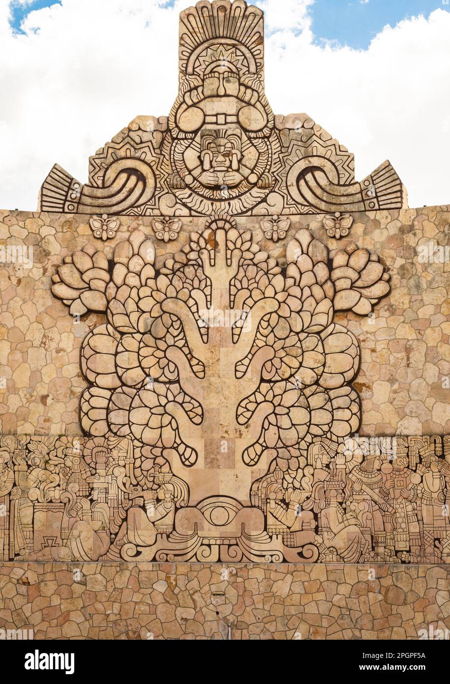 Back of the iconic Monumento a la Patria (Monument to the Fatherland ...