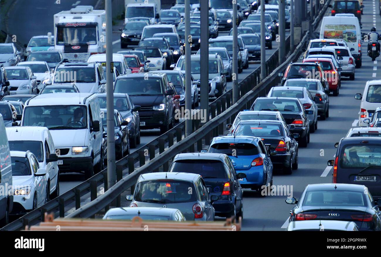 City traffic jam berlin hi-res stock photography and images - Alamy