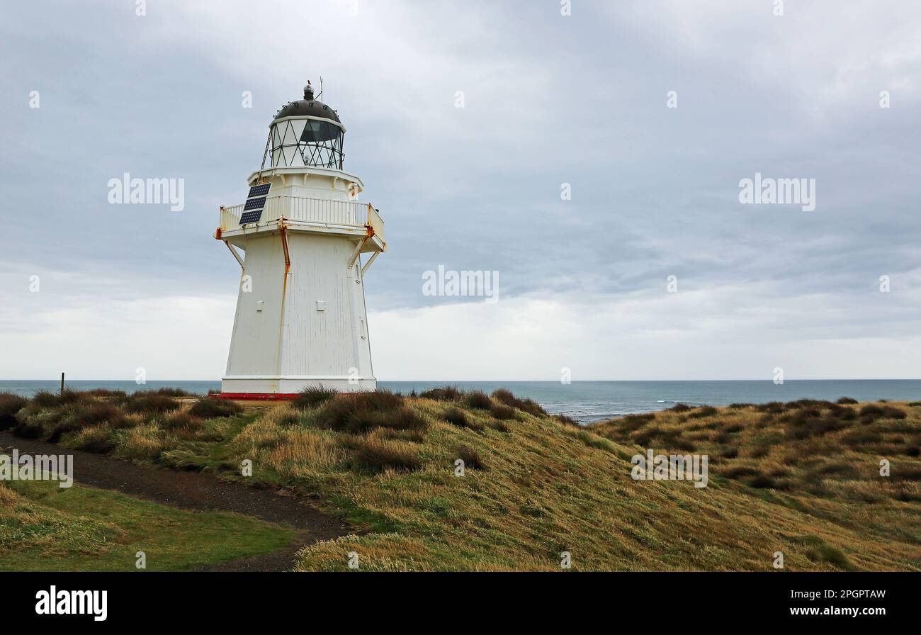 Landscape with Waipapa lighthouse - New Zealand Stock Photo - Alamy